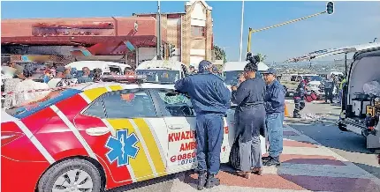 Kubathusil­e ukubulawa kwabane erenki yamatekisi - PressReader