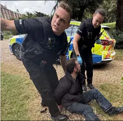 ‘I sprinted out of the hot sauna to tackle a burglar’ - PressReader