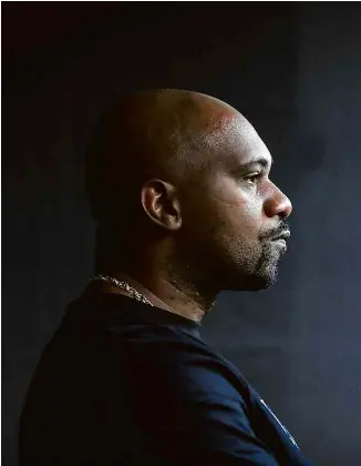 MV Bill lança biografia e vai para as urnas sem orgulho de sua decisão ...