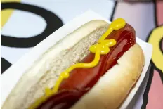 Yinzer Dogs’ Pittsburgh dream team rolls out dogs, fries n’at - PressReader