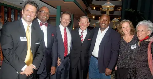 2,4,6,8: Honoring athletes, coaches a club appreciate­s - PressReader