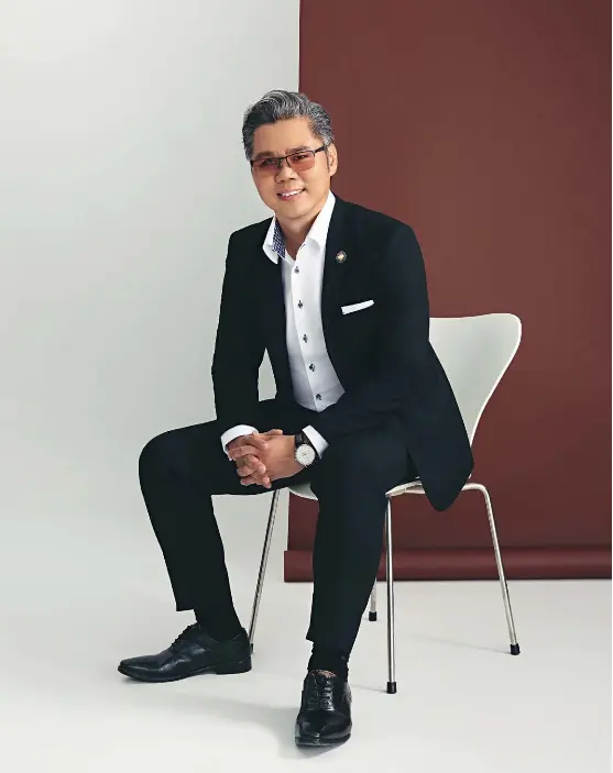 GAVIN CHIA - PressReader