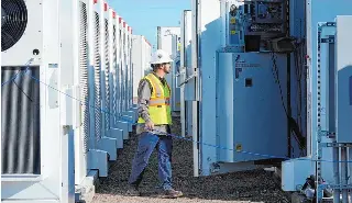 Climate-friendly electricit­y sees battery projects soar - PressReader