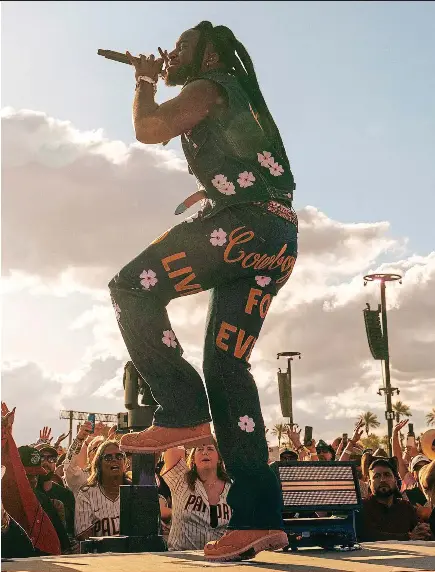 COUNTRY MUSIC - PressReader