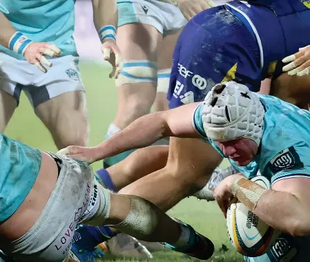 Hiddleston double helps Warriors Top the table - PressReader