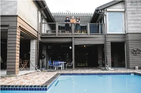 Flood-soaked US homeowners face a costly choice: raise or raze ...