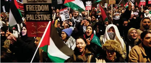 Keir reeling as TEN front bench MPs defy him in Gaza vote - PressReader