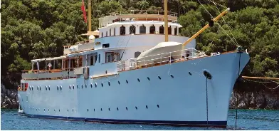 A cosy rendezvous on a superyacht, a restaurant critic’s allegation­s ...