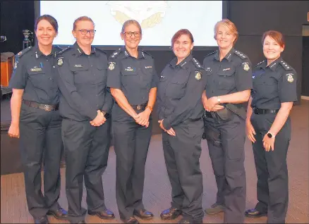 Uniting police,communitie­s - PressReader