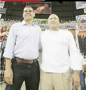 UNA NOCHE ESPECIAL - PressReader