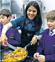 Labour downplays commitment to flagship £28bn green pledge - PressReader