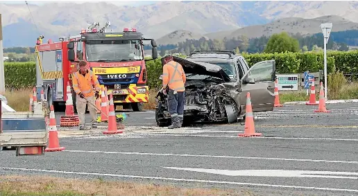 Serious injuries avoided in two-car crash near Seddon - PressReader