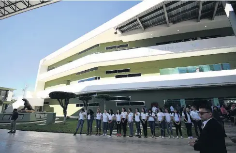 QUIRINO ORDAZ INAUGURA LA NUEVA RECTORIA DE UPES - PressReader