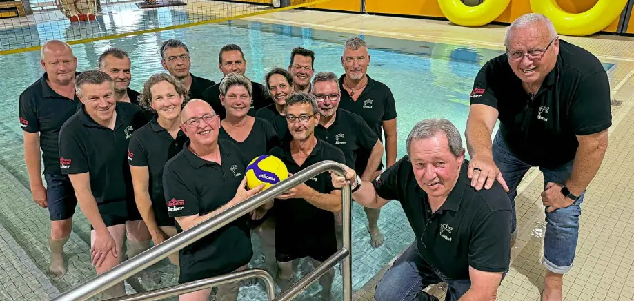 Warburger Wasserfrös­che feiern 40. Geburtstag - PressReader