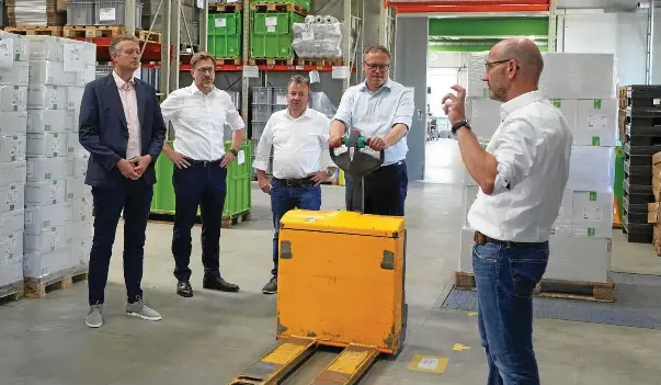 Konkurrenz für Zollstöcke und Senf - PressReader