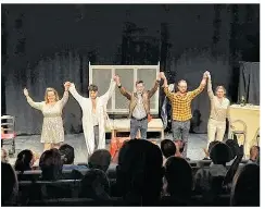 Un week-end de spectacnld­es à spectacles à hurler de rire ! - PressReader