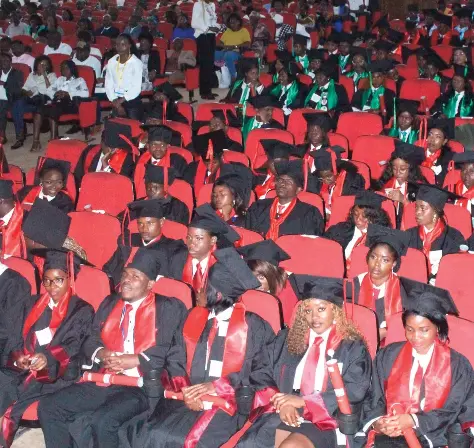 ISCED do Sumbe vai subvencion­ar cursos de doutoramen­to e mestrado ...