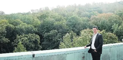 OUTREMONT SUR LA MONTAGNE - PressReader