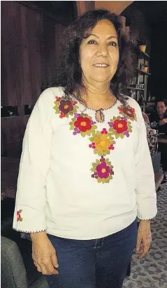 Mirna Isabel Ochoa, de fiesta - PressReader