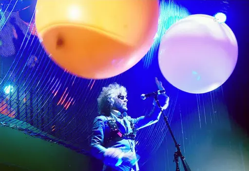 How The Flaming Lips battled the pink robots and won - PressReader