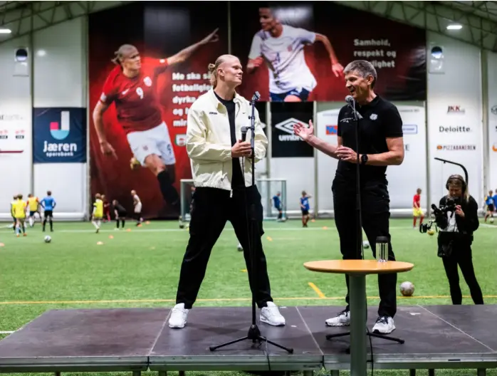 Han gjør det kult å vaere jaerbu - PressReader