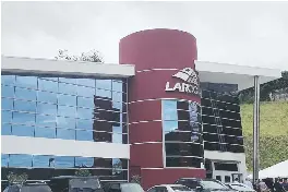 LarCoop planta bandera en Utuado - PressReader