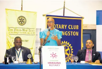 Williams defends Godfrey High principal in dress code dispute - PressReader