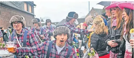 Helau! Kervenheim und Wankum feiern Karneval - PressReader