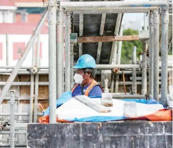 JOBLESS FILIPINOS UP TO 2.04-M IN APRIL - PressReader