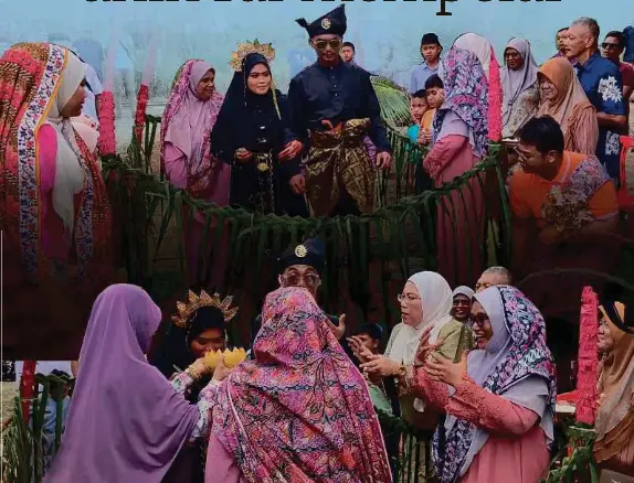 Mandi sampat tradisi unik rai mempelai - PressReader