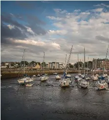 Academics and residents question flood-defence plan Council set to see ...