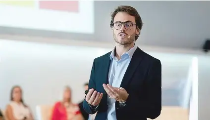 LSQA propicia la transforma­ción de jefes a grandes líderes con un ...