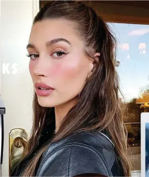 MAKEUP LOOKS - PressReader