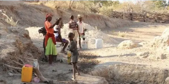 Combate à seca e à desertific­ação - PressReader