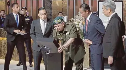 Sultan Johor berkenan rasmi Hospital Pakar Damansara 2 - PressReader