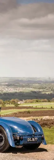 NEIL CORNER: TAKING ON RACING GREATS - PressReader