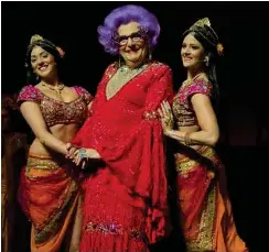 Komiker bag Dame Edna er død - PressReader