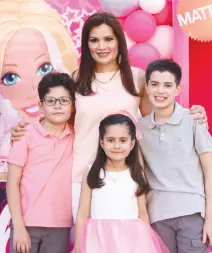 VIOLETTA TIENE CARAVANA POR SUS 6 AÑOS - PressReader