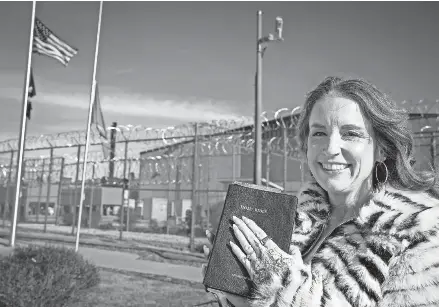 Weddings behind prison bars in Iowa - PressReader