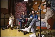 ‘Podcrushed’ concentrat­es on adolescent drama, trauma - PressReader