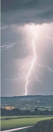 Mooi River man killed by lightning strike - PressReader