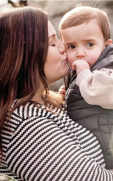 Time to Best gift for a mother... from a stranger - PressReader