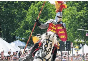 Ritter erobern Schloss Wickrath - PressReader