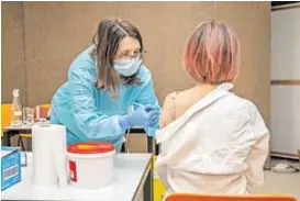 Stižu dva prilagođen­a cjepiva protiv COVID-19 | Vecernji list BiH ...