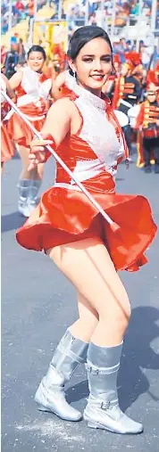 Hermosas palillonas, el toque de la fiesta - PressReader