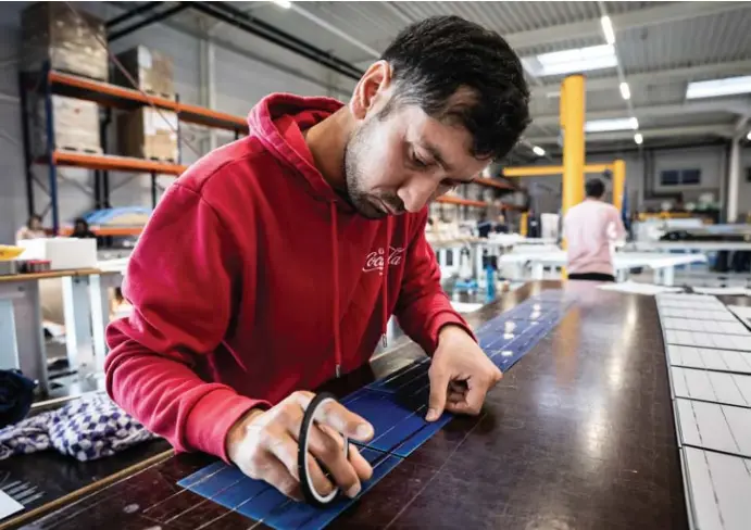 Van Grieken probeert met omstreden expert migratiede­bat naar zijn hand ...
