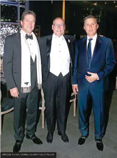 JULIO MEYER, ALEXIA MEYER, MARCIA ROCA DE MEYER Y KRIZIA MEYER ...