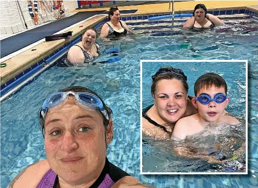 Swimmers take a last plunge as pool closes - PressReader