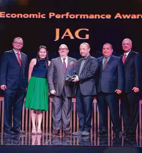 Metro Retail Stores Group hosts Metro Valued Partners Night 2015 ...