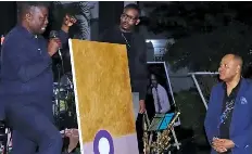 Afonso Quintas homenagead­o pela classe artística e jornalísti­ca ...